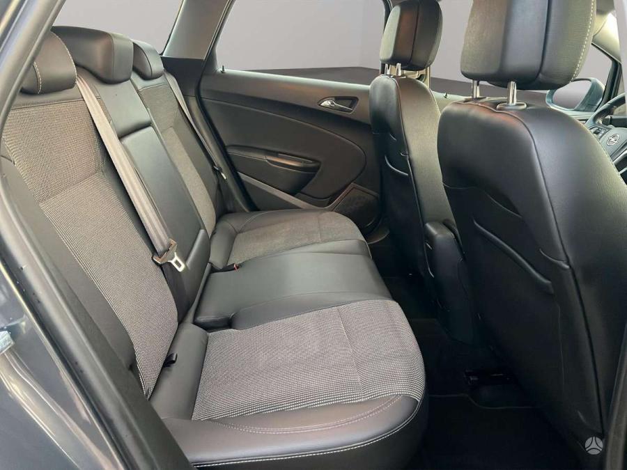 Pelēks Opel Astra 2014 Kauņa, ar dzinēja tilpumu 1.40 L un nobraukumu 149 tūkst. km par 6499 €, foto 10 vietnē AUTOMOTO.COM.LV