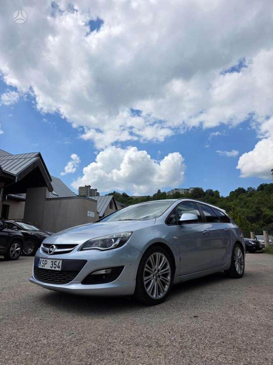 Pelēks Opel Astra 2014 Kauņa, ar dzinēja tilpumu 1.96 L un nobraukumu 289 tūkst. km par 5250 €, foto 1 vietnē AUTOMOTO.COM.LV