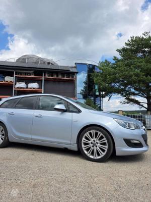 Pelēks Opel Astra 2014 Kauņa, ar dzinēja tilpumu 1.96 L un nobraukumu 289 tūkst. km par 5250 €, foto 3 vietnē AUTOMOTO.COM.LV
