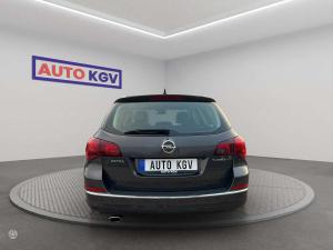 Grey Opel Astra 2014 in Kaunas, with an engine capacity of 1.40 L and mileage of 149 thousand km for 6499 €, photo 5 on AUTOMOTO.COM.LV