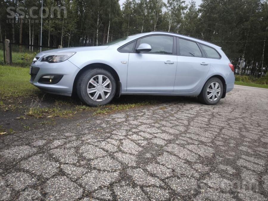 Pelēks Opel Astra 2014 Rīga, ar dzinēja tilpumu 1.70 L un nobraukumu 217 tūkst. km par 3450 €, foto 1 vietnē AUTOMOTO.COM.LV