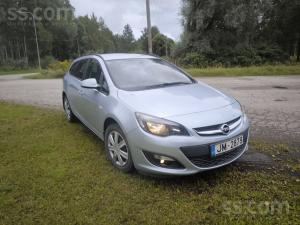Pelēks Opel Astra 2014 Rīga, ar dzinēja tilpumu 1.70 L un nobraukumu 217 tūkst. km par 3450 €, foto 5 vietnē AUTOMOTO.COM.LV