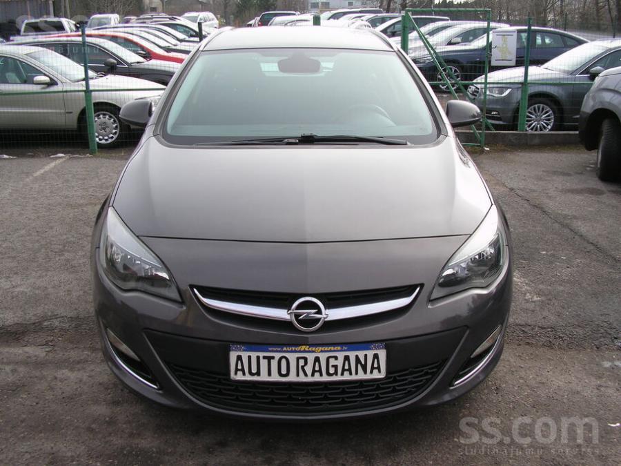 Grey Opel Astra 2014 in Riga, with an engine capacity of 1.70 L and mileage of 231 thousand km for 5850 €, photo 6 on AUTOMOTO.COM.LV