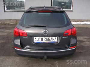 Grey Opel Astra 2014 in Riga, with an engine capacity of 1.70 L and mileage of 231 thousand km for 5850 €, photo 7 on AUTOMOTO.COM.LV