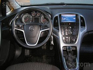 Grey Opel Astra 2014 in Riga, with an engine capacity of 1.70 L and mileage of 231 thousand km for 5850 €, photo 15 on AUTOMOTO.COM.LV