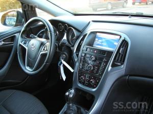 Grey Opel Astra 2014 in Riga, with an engine capacity of 1.70 L and mileage of 231 thousand km for 5850 €, photo 24 on AUTOMOTO.COM.LV
