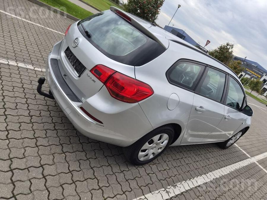 Pelēks Opel Astra 2014 Rīga, ar dzinēja tilpumu 1.60 L un nobraukumu 316 tūkst. km par 3890 €, foto 1 vietnē AUTOMOTO.COM.LV