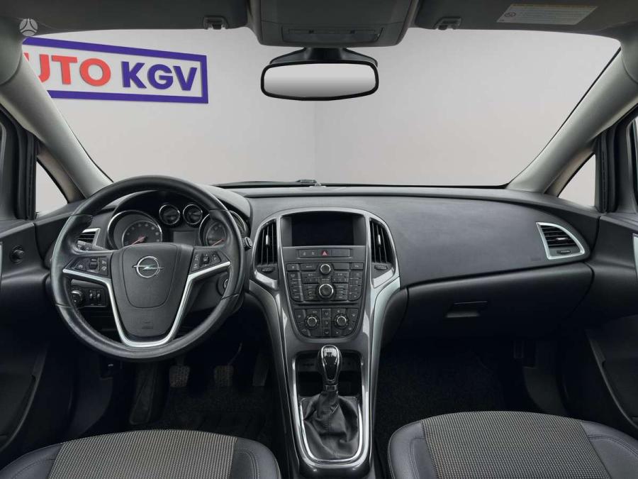 Grey Opel Astra 2014 in Kaunas, with an engine capacity of 1.40 L and mileage of 249 thousand km for 4499 €, photo 13 on AUTOMOTO.COM.LV