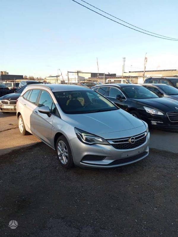 Pelēks Opel Astra 2015 Viļņa, ar dzinēja tilpumu 1.60 L un nobraukumu 238 tūkst. km par 4600 €, foto 2 vietnē AUTOMOTO.COM.LV