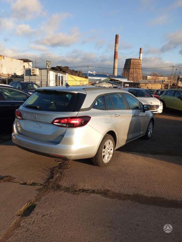 Pelēks Opel Astra 2015 Viļņa, ar dzinēja tilpumu 1.60 L un nobraukumu 238 tūkst. km par 4600 €, foto 6 vietnē AUTOMOTO.COM.LV