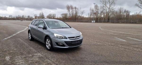 Pelēks Opel Astra 2015 Marijampole, ar dzinēja tilpumu 1.96 L un nobraukumu 250 tūkst. km par 3800 €, foto 2 vietnē AUTOMOTO.COM.LV