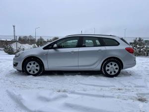 Pelēks Opel Astra 2015 Šauļi, ar dzinēja tilpumu 1.60 L un nobraukumu 338 tūkst. km par 3700 €, foto 4 vietnē AUTOMOTO.COM.LV