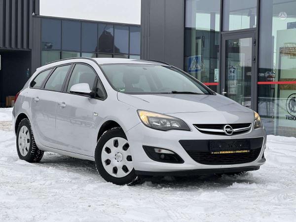 Grey Opel Astra 2015 in Siauliai, with an engine capacity of 1.60 L and mileage of 338 thousand km for 3700 €, photo 9 on AUTOMOTO.COM.LV