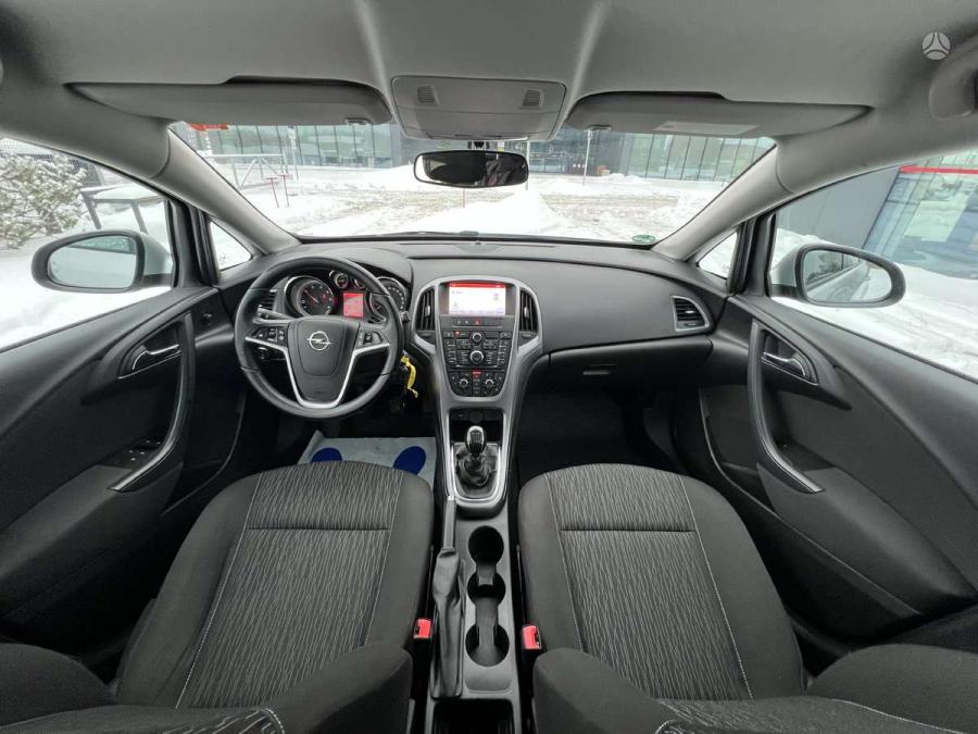 Pelēks Opel Astra 2015 Šauļi, ar dzinēja tilpumu 1.60 L un nobraukumu 338 tūkst. km par 3700 €, foto 16 vietnē AUTOMOTO.COM.LV