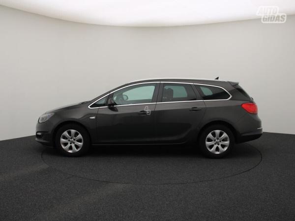 Grey Opel Astra 2015 in Vilnius, with an engine capacity of 1.40 L and mileage of 225 thousand km for 5299 €, photo 6 on AUTOMOTO.COM.LV