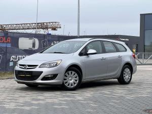 Grey Opel Astra 2015 in Siauliai, with an engine capacity of 1.60 L and mileage of 275 thousand km for 4200 €, photo 11 on AUTOMOTO.COM.LV