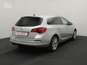 Grey Opel Astra 2015 in Vilnius, with an engine capacity of 1.40 L and mileage of 175 thousand km for 6499 €, photo 9 on AUTOMOTO.COM.LV