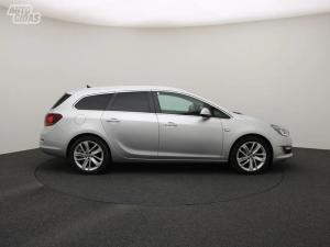 Grey Opel Astra 2015 in Vilnius, with an engine capacity of 1.40 L and mileage of 175 thousand km for 6499 €, photo 10 on AUTOMOTO.COM.LV