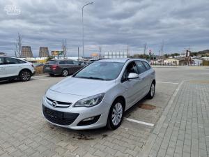Grey Opel Astra 2015 in Vilnius, with an engine capacity of 1.60 L and mileage of 256 thousand km for 4999 €, photo 5 on AUTOMOTO.COM.LV
