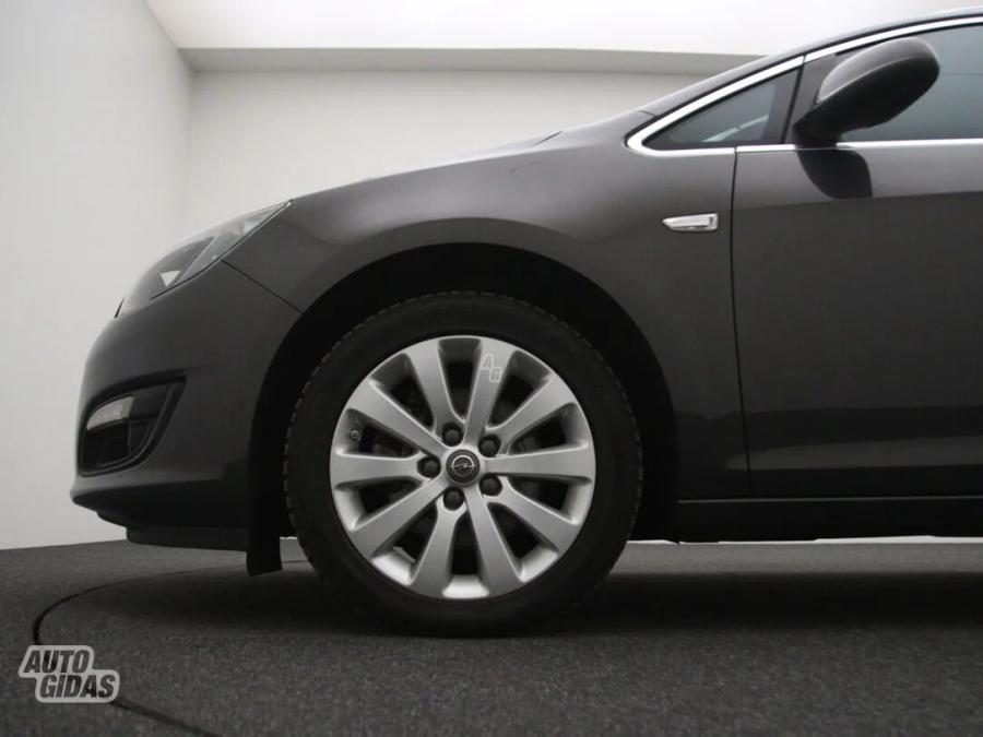 Pelēks Opel Astra 2015 Viļņa, ar dzinēja tilpumu 1.60 L un nobraukumu 229 tūkst. km par 5499 €, foto 28 vietnē AUTOMOTO.COM.LV