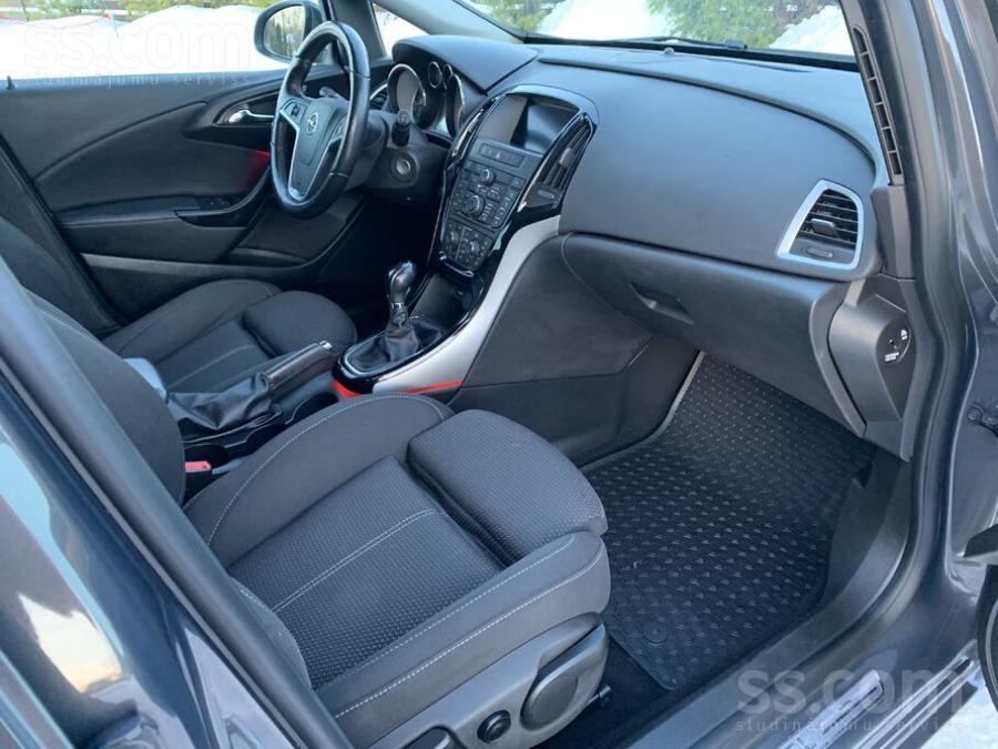 Pelēks Opel Astra 2015 Ogre, ar dzinēja tilpumu 1.60 L un nobraukumu 233 tūkst. km par 5350 €, foto 9 vietnē AUTOMOTO.COM.LV