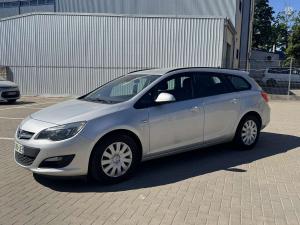 Pelēks Opel Astra 2015 Tauragė, ar dzinēja tilpumu 1.60 L un nobraukumu 235 tūkst. km par 3350 €, foto  vietnē AUTOMOTO.COM.LV