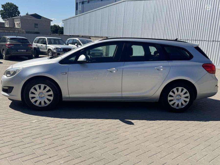 Pelēks Opel Astra 2015 Tauragė, ar dzinēja tilpumu 1.60 L un nobraukumu 235 tūkst. km par 3350 €, foto 5 vietnē AUTOMOTO.COM.LV