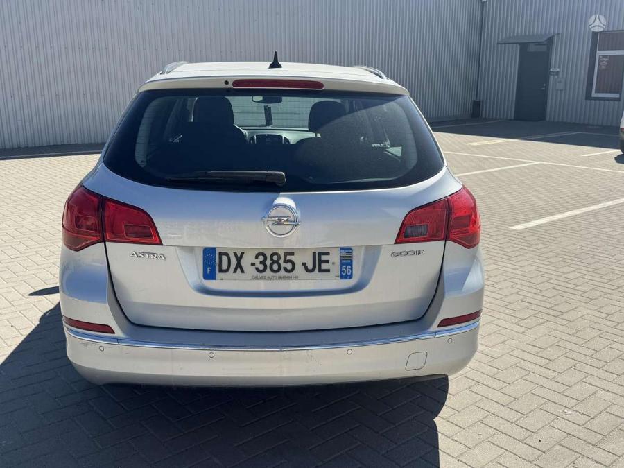 Pelēks Opel Astra 2015 Tauragė, ar dzinēja tilpumu 1.60 L un nobraukumu 235 tūkst. km par 3350 €, foto 7 vietnē AUTOMOTO.COM.LV