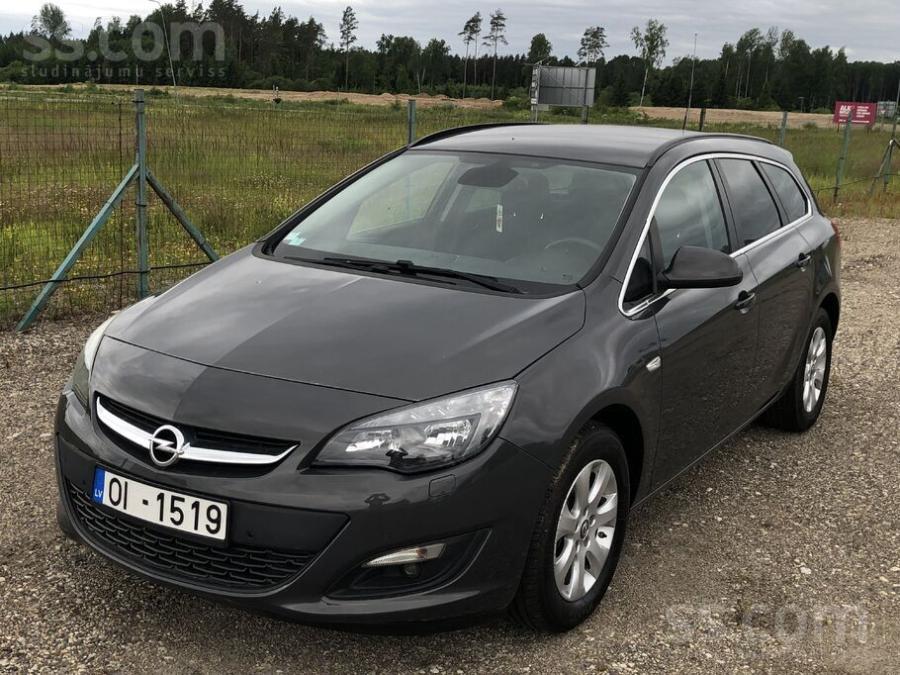 Grey Opel Astra 2015 in Cesis, with an engine capacity of 1.60 L and mileage of 0 thousand km for 4700 €, photo 1 on AUTOMOTO.COM.LV