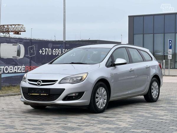 Pelēks Opel Astra 2015 Šauļi, ar dzinēja tilpumu 1.60 L un nobraukumu 338 tūkst. km par 3700 €, foto 1 vietnē AUTOMOTO.COM.LV