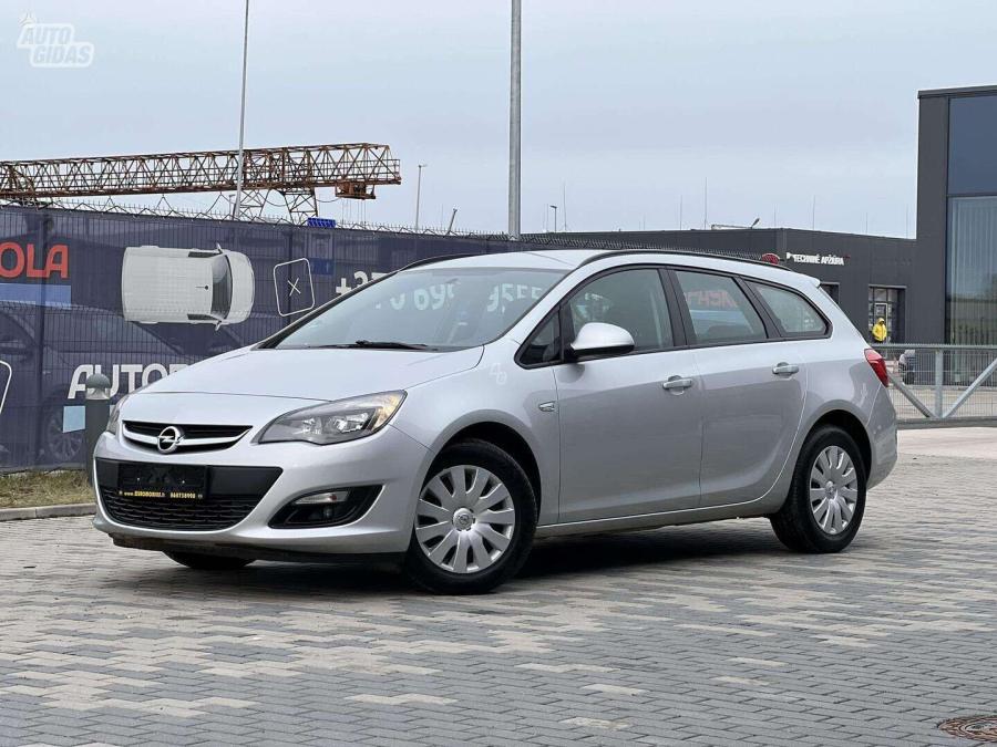 Grey Opel Astra 2015 in Siauliai, with an engine capacity of 1.60 L and mileage of 338 thousand km for 3700 €, photo 13 on AUTOMOTO.COM.LV