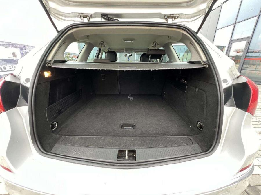 Grey Opel Astra 2015 in Siauliai, with an engine capacity of 1.60 L and mileage of 338 thousand km for 3700 €, photo 23 on AUTOMOTO.COM.LV