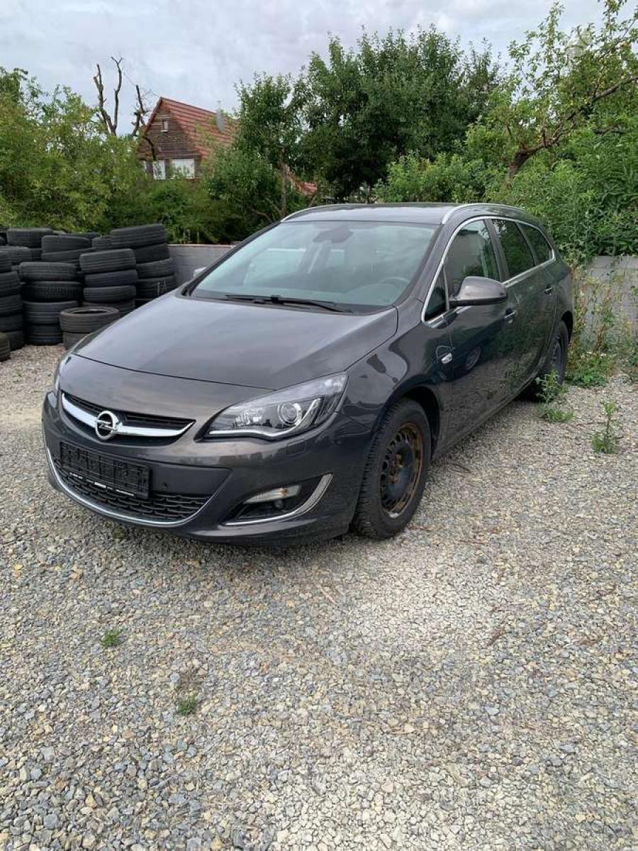 Pelēks Opel Astra 2015 Utena, ar dzinēja tilpumu 1.60 L un nobraukumu 139 tūkst. km par 3599 €, foto 1 vietnē AUTOMOTO.COM.LV