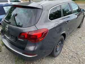 Pelēks Opel Astra 2015 Utena, ar dzinēja tilpumu 1.60 L un nobraukumu 139 tūkst. km par 3599 €, foto 3 vietnē AUTOMOTO.COM.LV