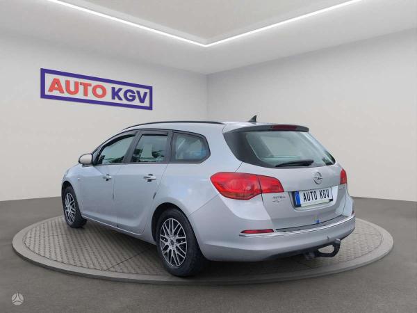 Pelēks Opel Astra 2015 Viļņa, ar dzinēja tilpumu 1.60 L un nobraukumu 196 tūkst. km par 5999 €, foto 3 vietnē AUTOMOTO.COM.LV