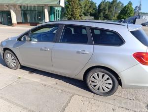 Pelēks Opel Astra 2015 Rīga, ar dzinēja tilpumu 1.60 L un nobraukumu 240 tūkst. km par 3300 €, foto 4 vietnē AUTOMOTO.COM.LV
