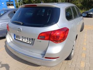 Pelēks Opel Astra 2015 Rīga, ar dzinēja tilpumu 1.60 L un nobraukumu 240 tūkst. km par 3300 €, foto 5 vietnē AUTOMOTO.COM.LV
