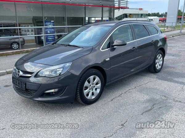 Grey Opel Astra 2015 in Viljandi, with an engine capacity of 1.60 L and mileage of 188 thousand km for 5980 €, photo 1 on AUTOMOTO.COM.LV