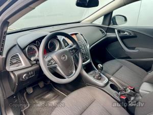 Grey Opel Astra 2015 in Tallinn, with an engine capacity of 1.70 L and mileage of 190 thousand km for 4490 €, photo 10 on AUTOMOTO.COM.LV
