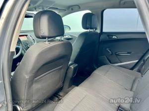 Grey Opel Astra 2015 in Tallinn, with an engine capacity of 1.70 L and mileage of 190 thousand km for 4490 €, photo 12 on AUTOMOTO.COM.LV