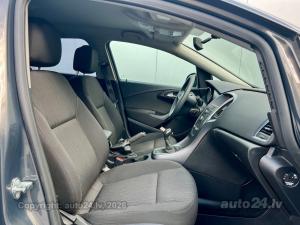 Grey Opel Astra 2015 in Tallinn, with an engine capacity of 1.70 L and mileage of 190 thousand km for 4490 €, photo 15 on AUTOMOTO.COM.LV