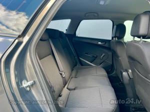 Grey Opel Astra 2015 in Tallinn, with an engine capacity of 1.70 L and mileage of 190 thousand km for 4490 €, photo 17 on AUTOMOTO.COM.LV