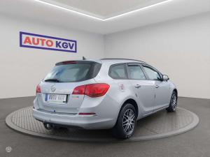 Grey Opel Astra 2015 in Vilnius, with an engine capacity of 1.60 L and mileage of 196 thousand km for 5999 €, photo 6 on AUTOMOTO.COM.LV