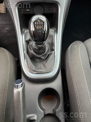Grey Opel Astra 2015 in Riga, with an engine capacity of 1.60 L and mileage of 289 thousand km for 3900 €, photo 8 on AUTOMOTO.COM.LV