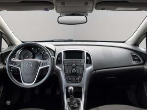 Grey Opel Astra 2015 in Vilnius, with an engine capacity of 1.60 L and mileage of 196 thousand km for 5999 €, photo 13 on AUTOMOTO.COM.LV