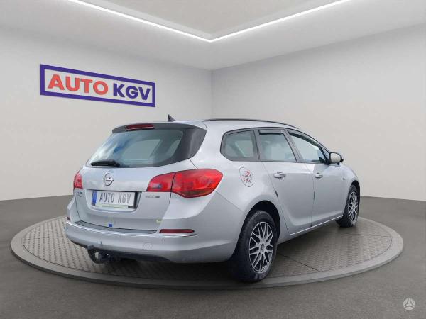 Опель Астра 2015 в Вильнюс на AUTOMOTO.COM.LV Серый Опель Астра 2015 в Вильнюс, объемом двигателя 1.60 л и пробегом 196 тыс. км за 5999 €, фото 6 на AUTOMOTO.COM.LV