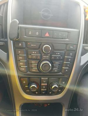 Pelēks Opel Astra 2015 Tallina, ar dzinēja tilpumu 1.60 L un nobraukumu 288 tūkst. km par 4000 €, foto 5 vietnē AUTOMOTO.COM.LV
