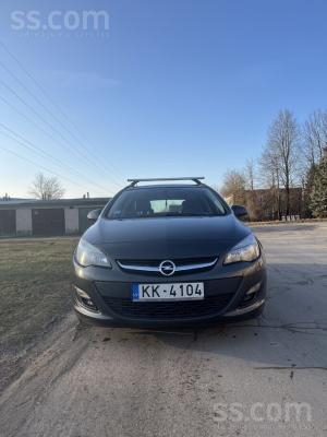 Grey Opel Astra 2016 in Ogre, with an engine capacity of 1.60 L and mileage of 308 thousand km for 3600 €, photo 2 on AUTOMOTO.COM.LV