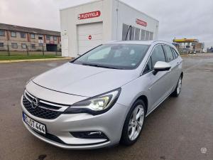 Grey Opel Astra 2016 in Kretinga, with an engine capacity of 1.60 L and mileage of 291 thousand km for 6450 €, photo 3 on AUTOMOTO.COM.LV