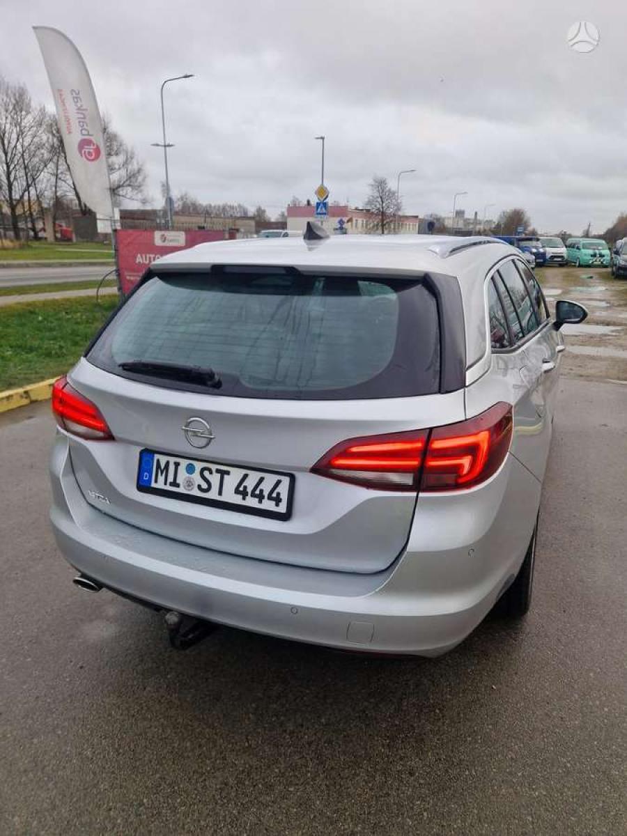 Grey Opel Astra 2016 in Kretinga, with an engine capacity of 1.60 L and mileage of 291 thousand km for 6450 €, photo 6 on AUTOMOTO.COM.LV